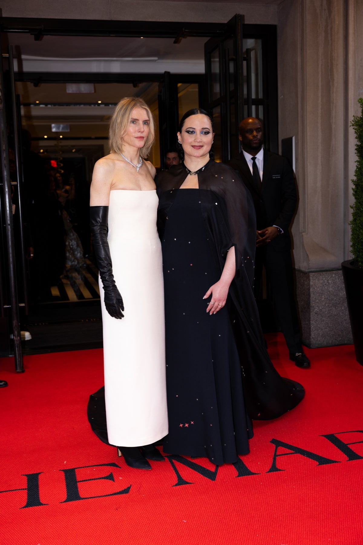 Lily Gladstone Wears Custom Gabriela Hearst to the 2024 Met Gala – CHACCU